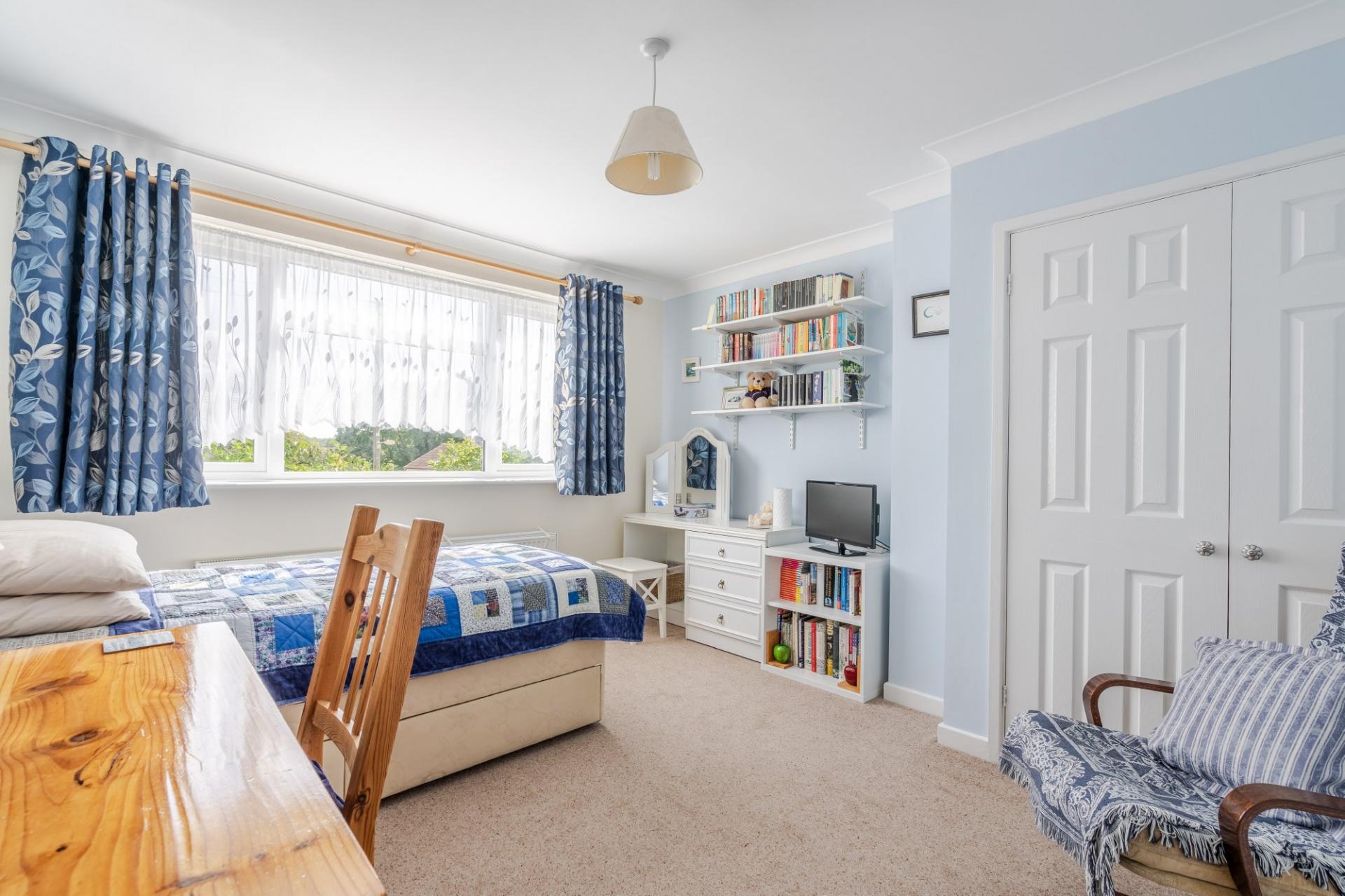 3 bedroom Link Detached House for rent in Badminton