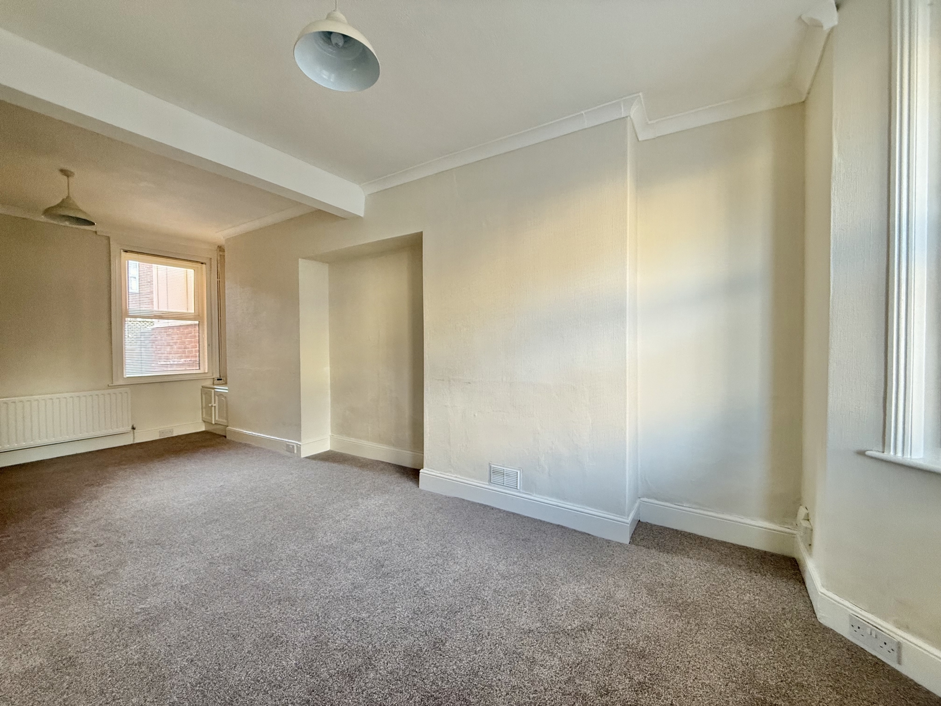 2 bedroom Terraced House for sale in Exeter