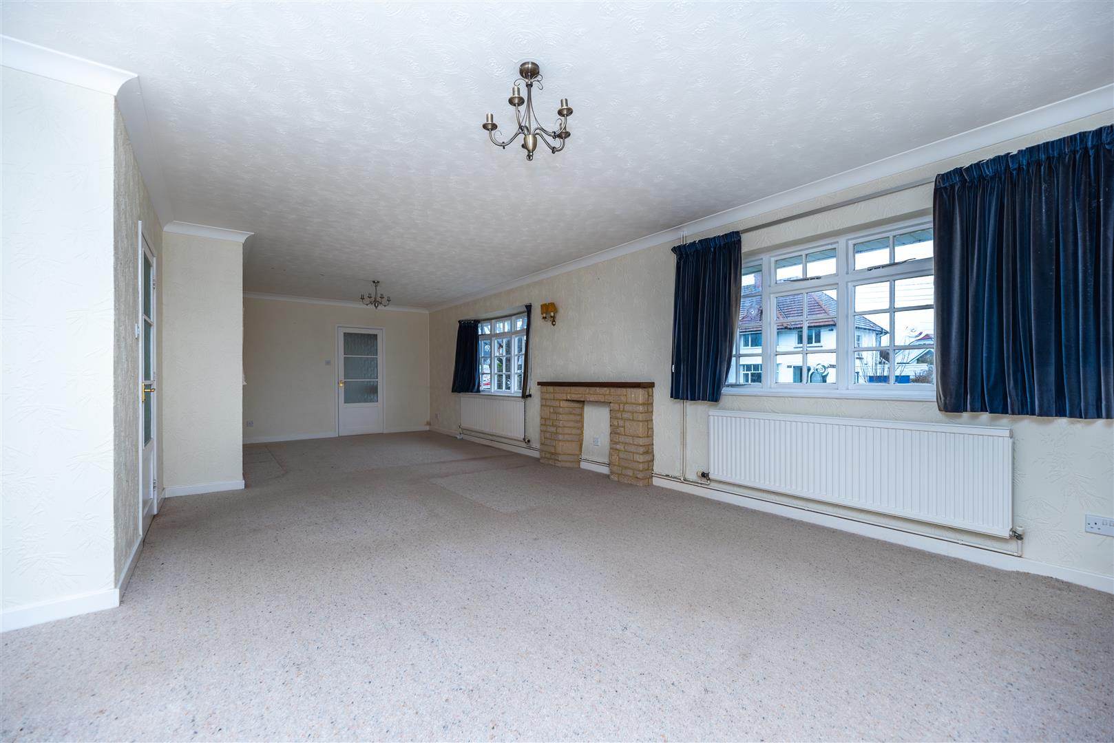 2 bedroom Detached Bungalow for sale in Swansea