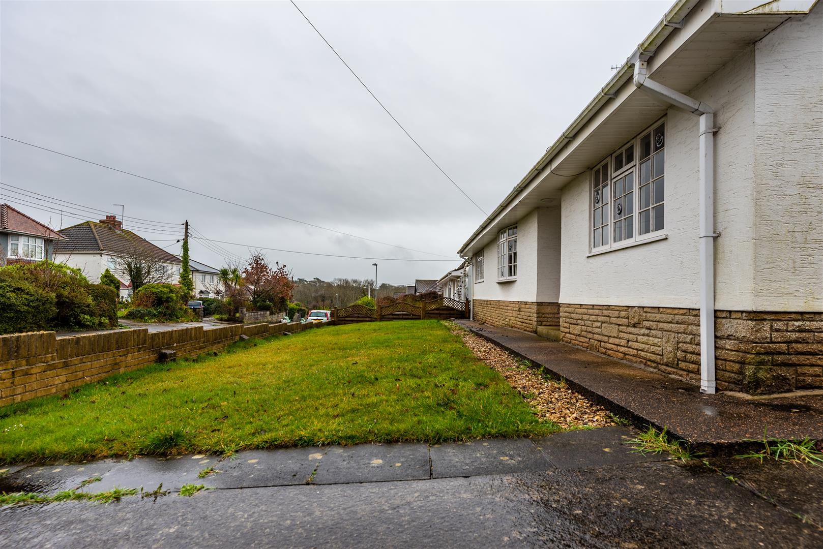 2 bedroom Detached Bungalow for sale in Swansea