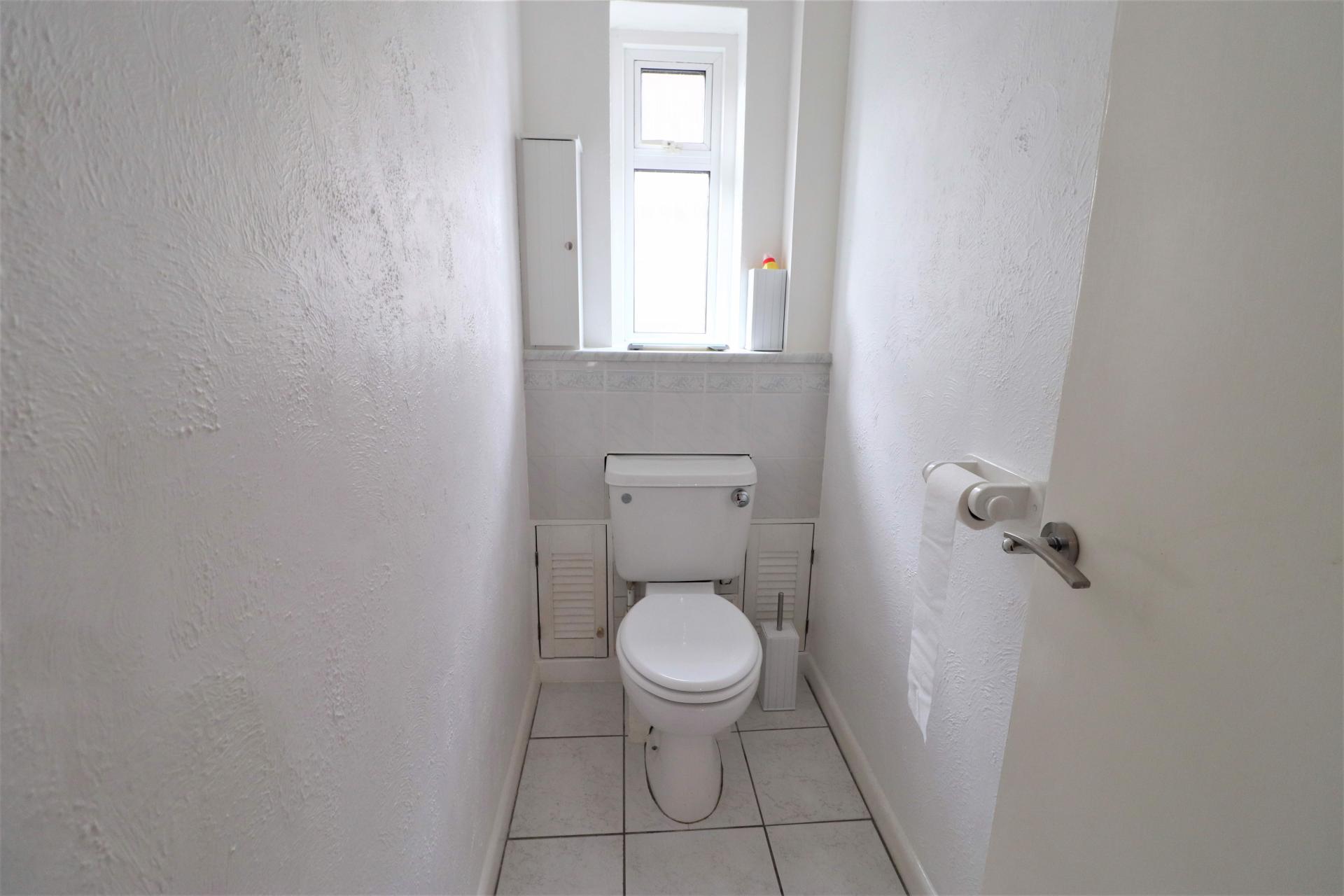 3 Bedroom Bungalow For Sale In Worthing