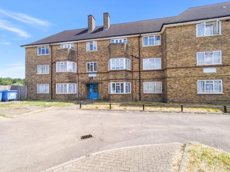 2 bedroom Flat for sale in Enfield