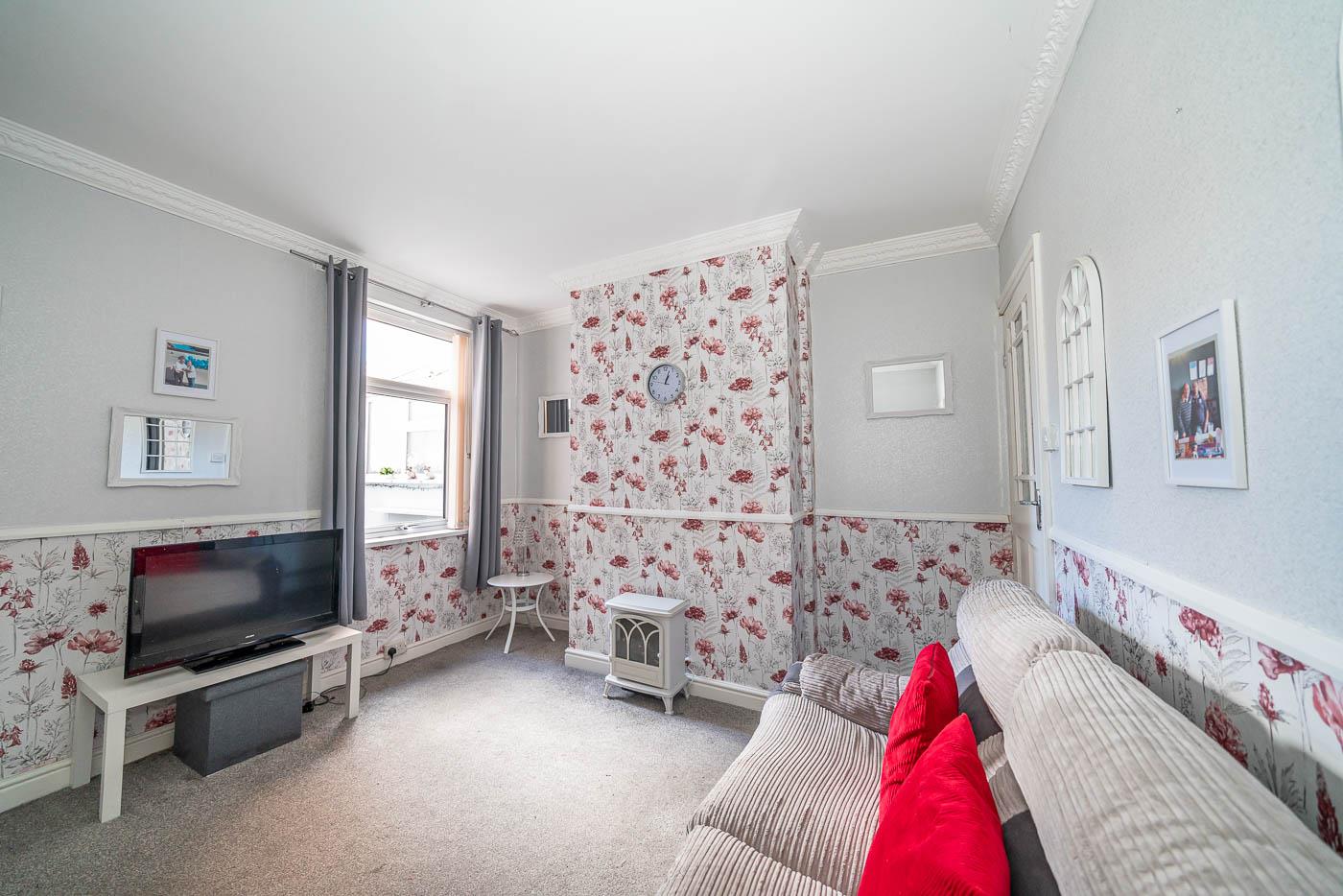 3 bedroom Terraced House for sale in Leamore / Bloxwich, Walsall