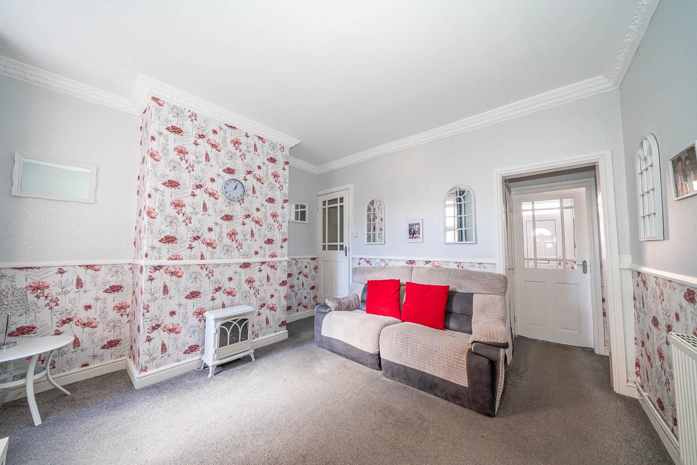 3 bedroom Terraced House for sale in Leamore / Bloxwich, Walsall