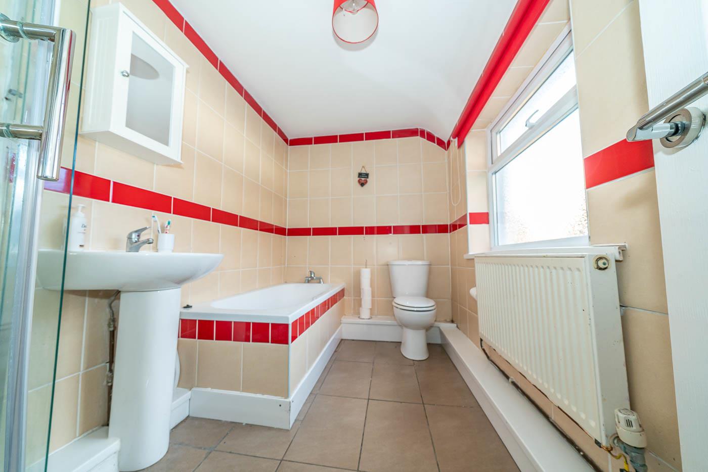 3 bedroom Terraced House for sale in Leamore / Bloxwich, Walsall