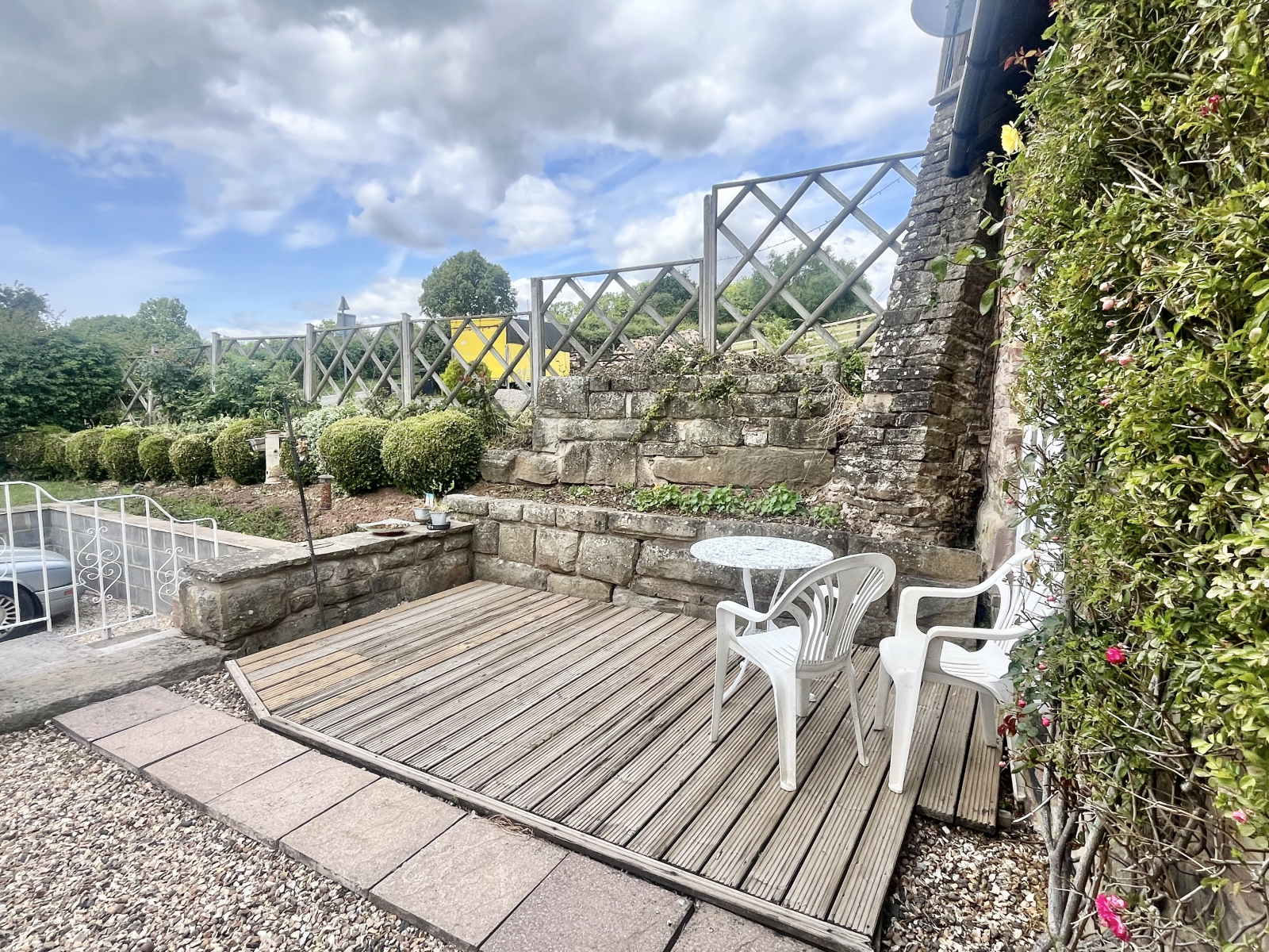 3 bedroom Semi-Detached House for sale in Gloucestershire