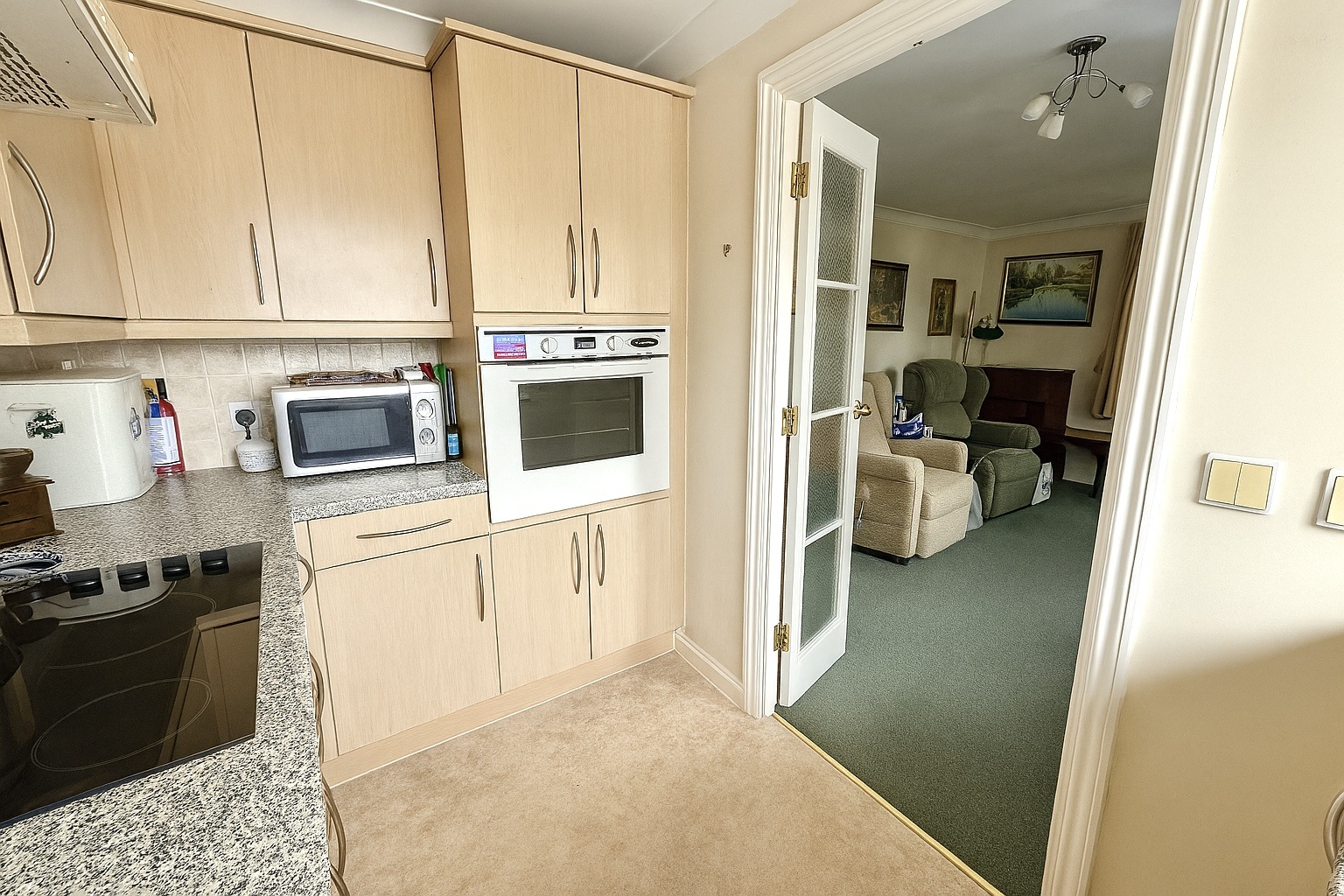 2 bedroom Flat for sale in Gloucestershire