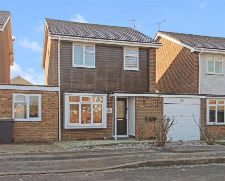 3 bedroom Detached House for sale in Bordon