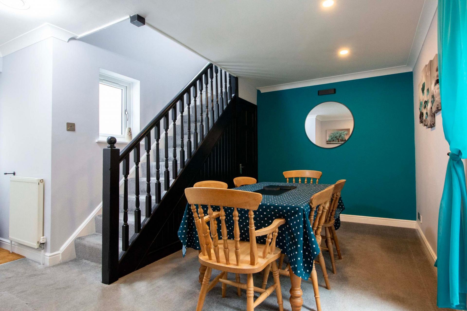 3 bedroom Semi-Detached House for sale in Uckfield