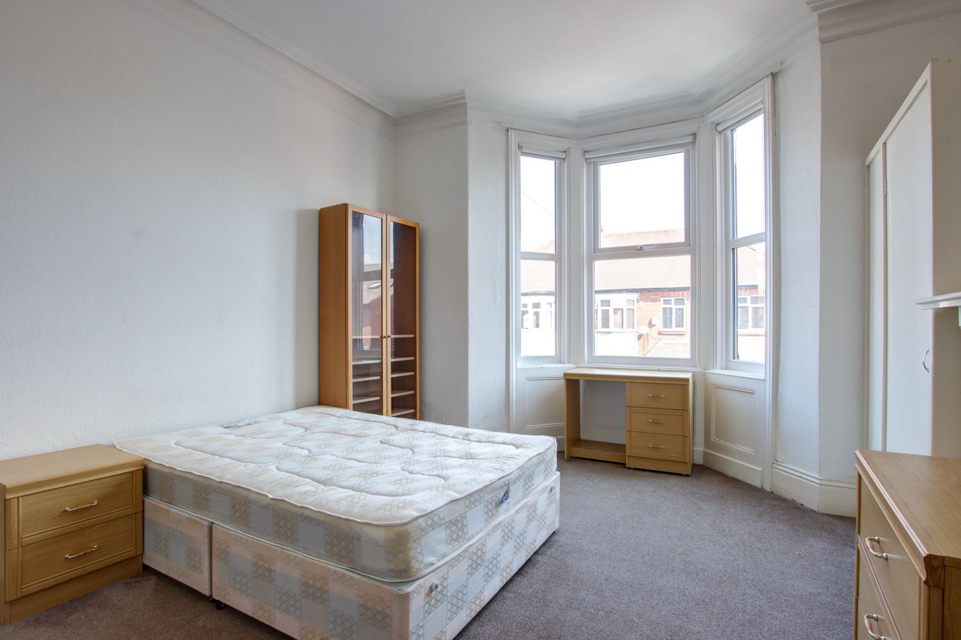 4 bedroom Maisonette for rent in United Kingdom