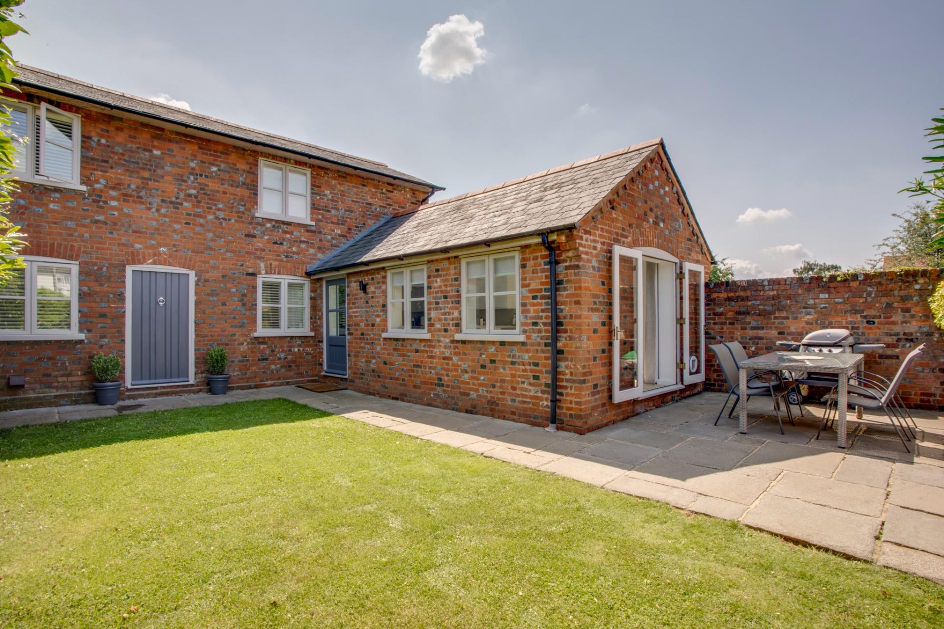 2 Bedroom Semi Detached House For Sale In Bourne End