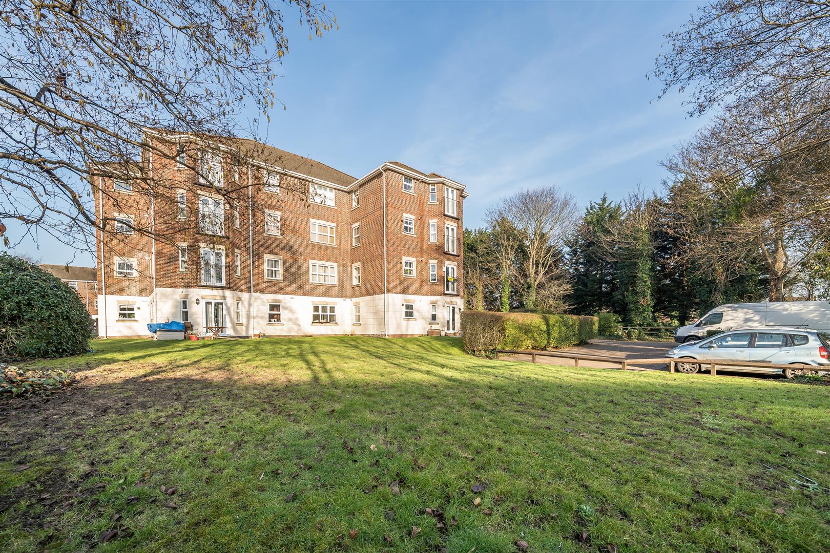 2 bedroom Apartment for sale in Reading