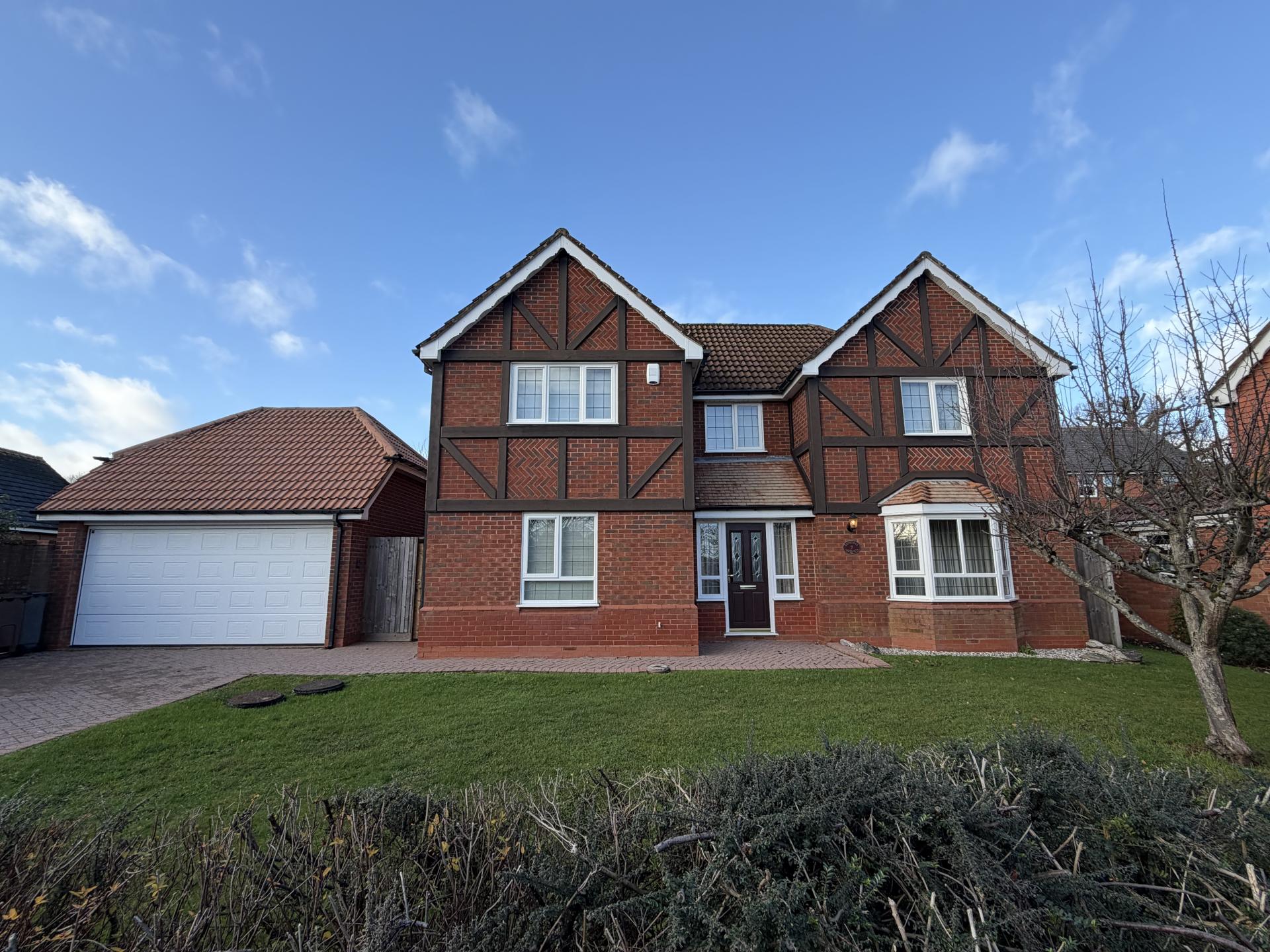 4 bedroom Detached House for sale in Solihull