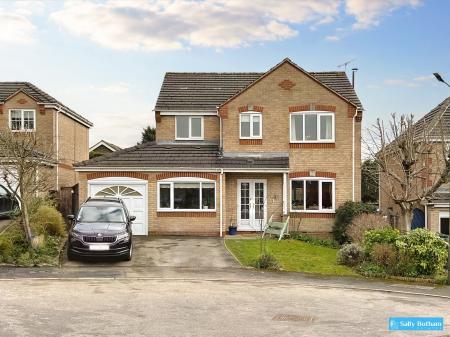 4 bedroom Detached House for sale in Matlock