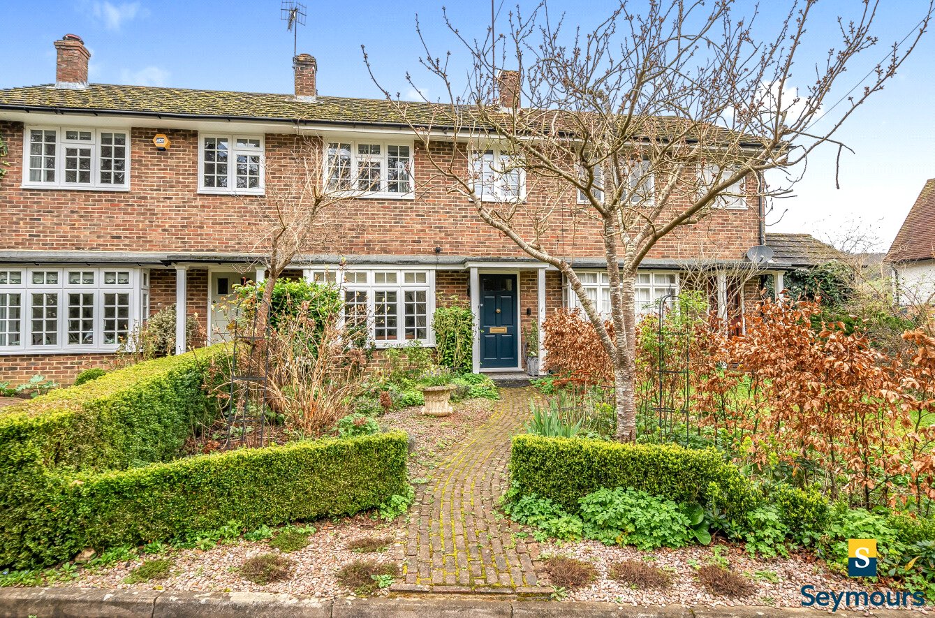 2 bedroom Terraced House for sale in Gomshall