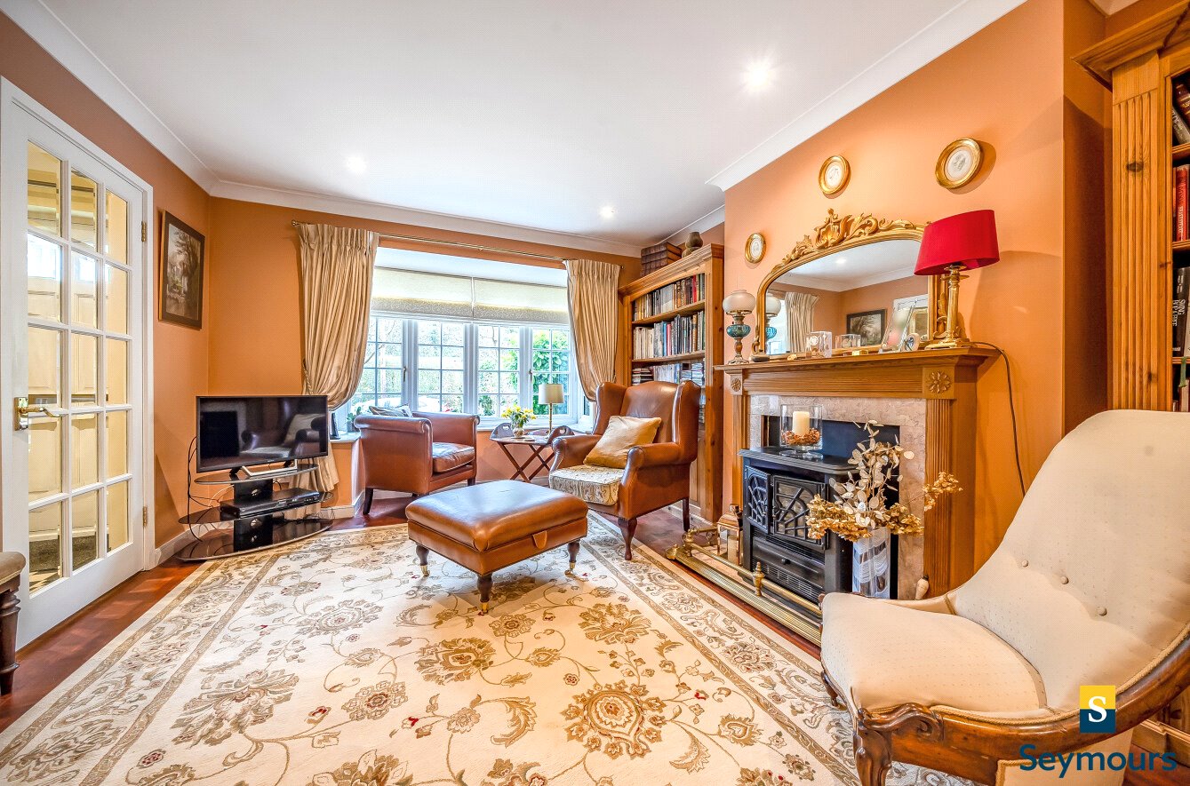 2 bedroom Terraced House for sale in Gomshall