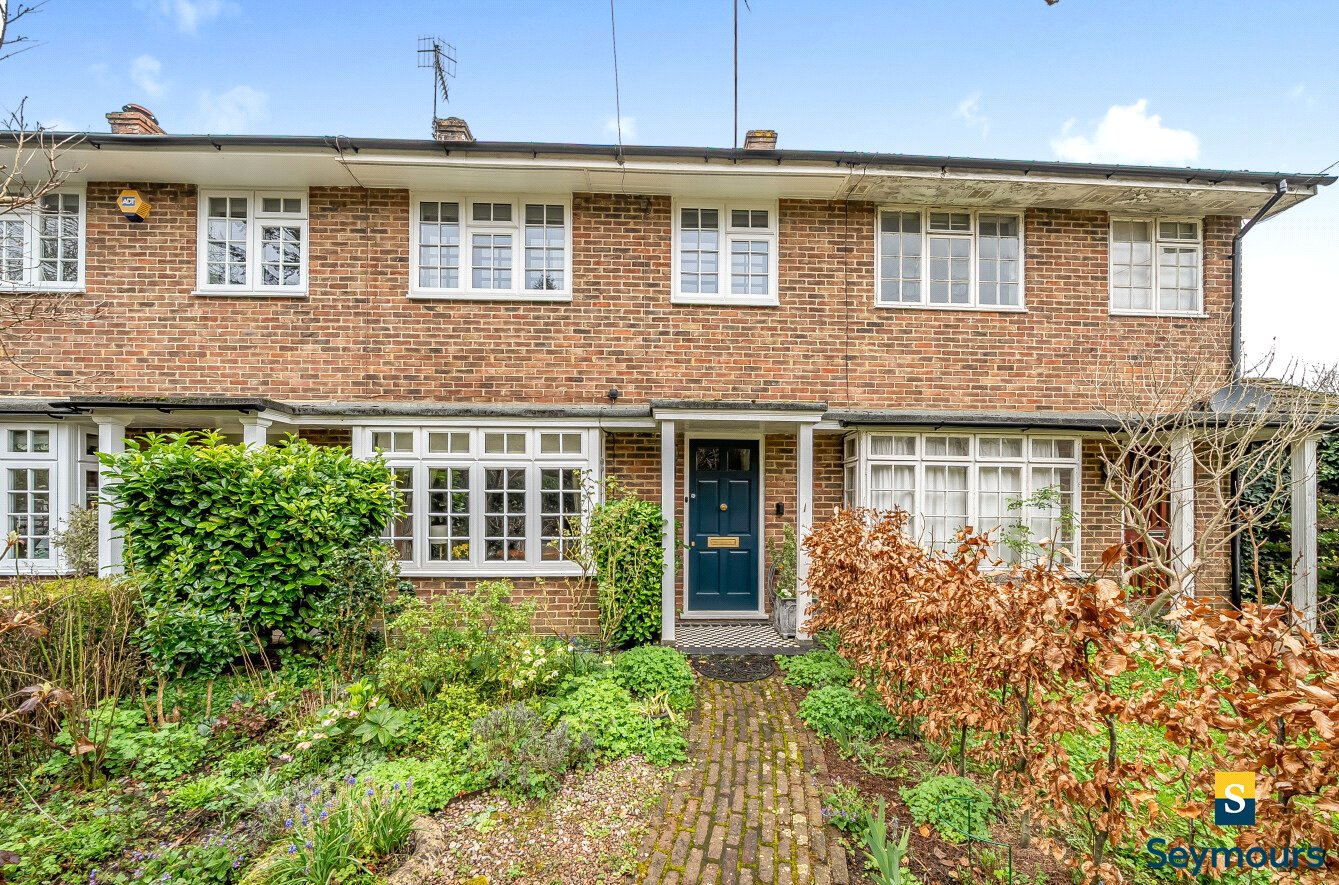 2 bedroom Terraced House for sale in Gomshall