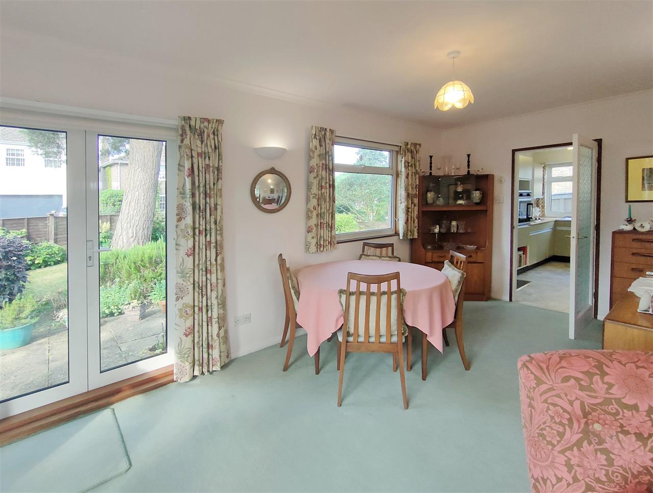 2 bedroom Bungalow for sale in Midhurst