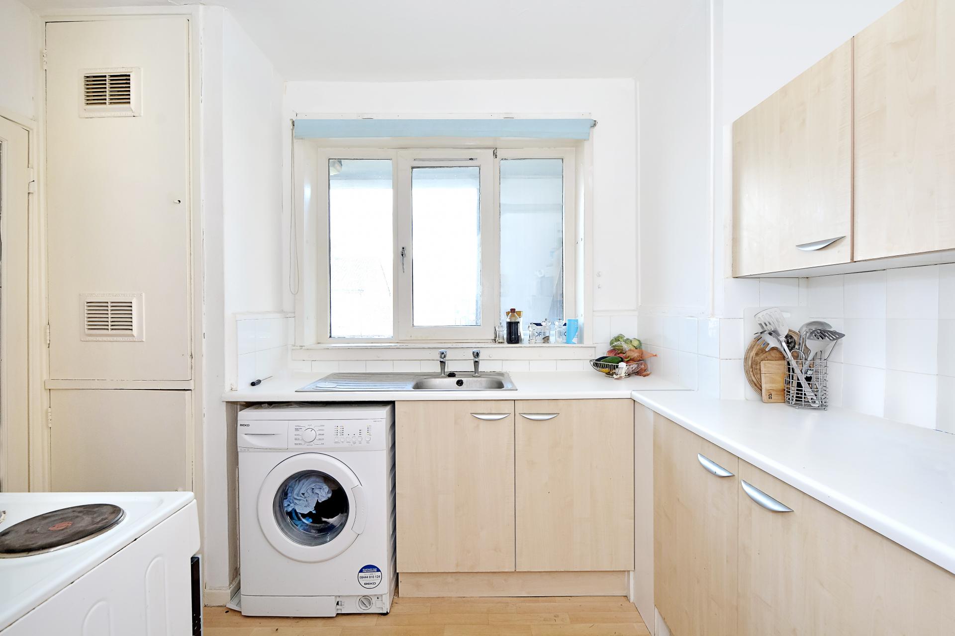 3 bedroom Maisonette for rent in London