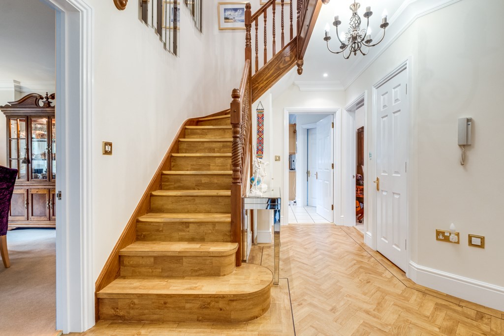 5 bedroom Detached House for sale in Lichfield
