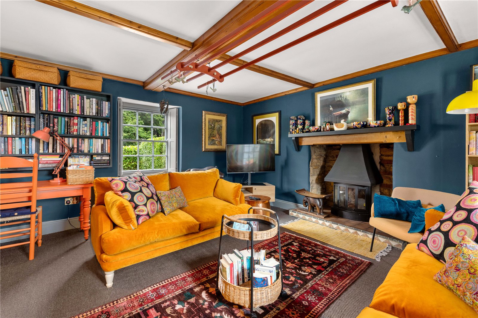 Semi-Detached House for sale with 6 bedrooms, Market Place, Folkingham ...