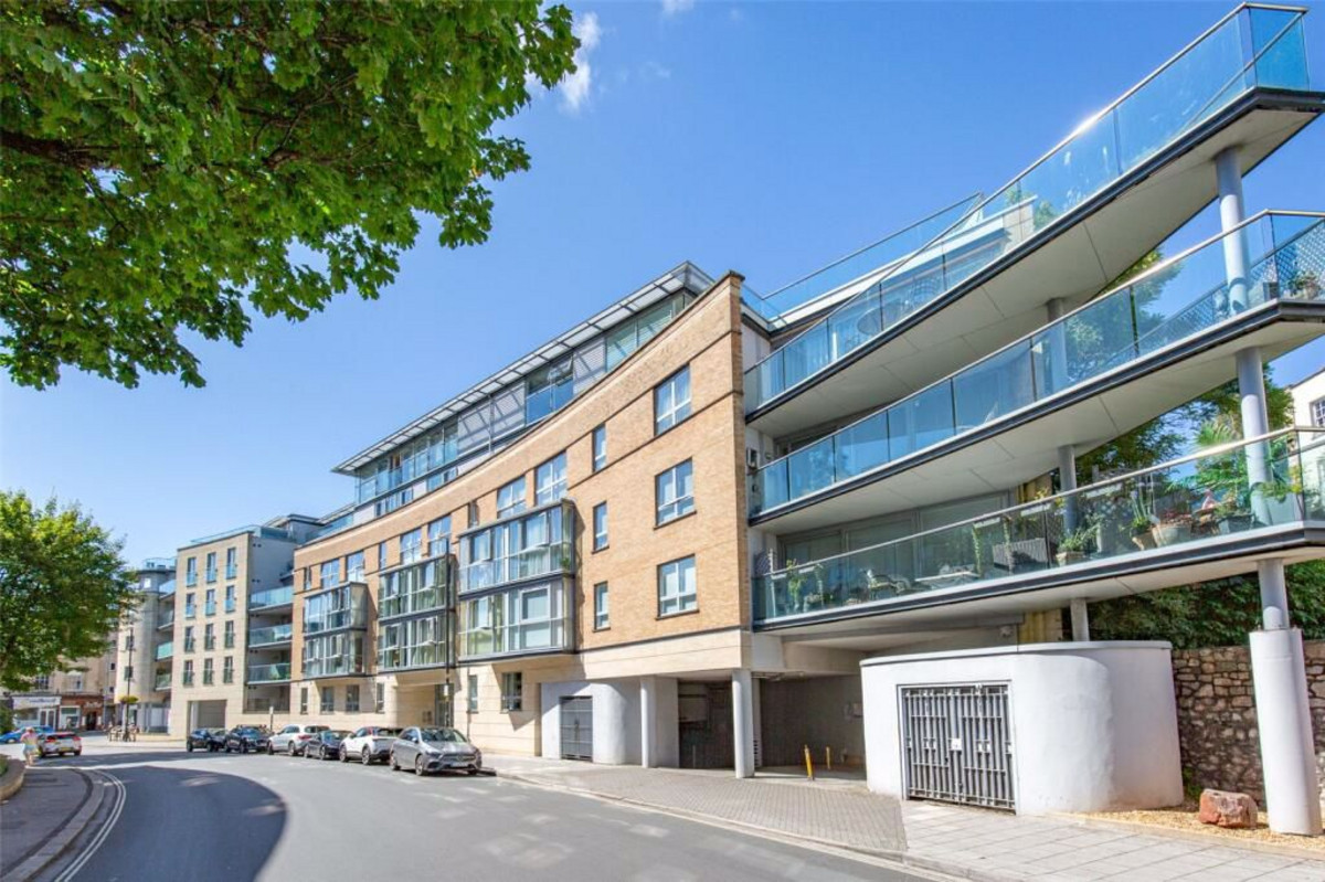 Apartment for sale with 2 bedrooms, North Contemporis, Merchants Road ...