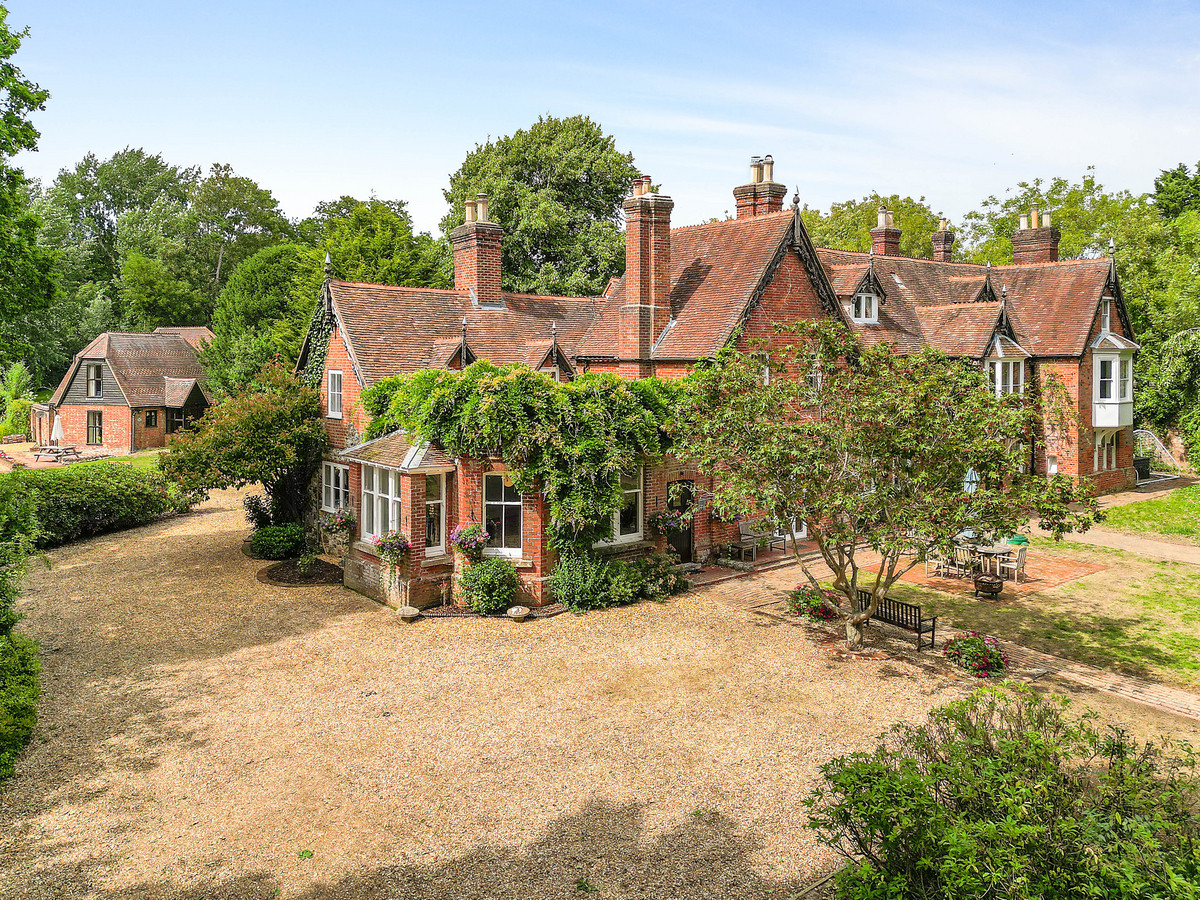 Detached House For Sale With 5 Bedrooms Blundell Lane Bursledon