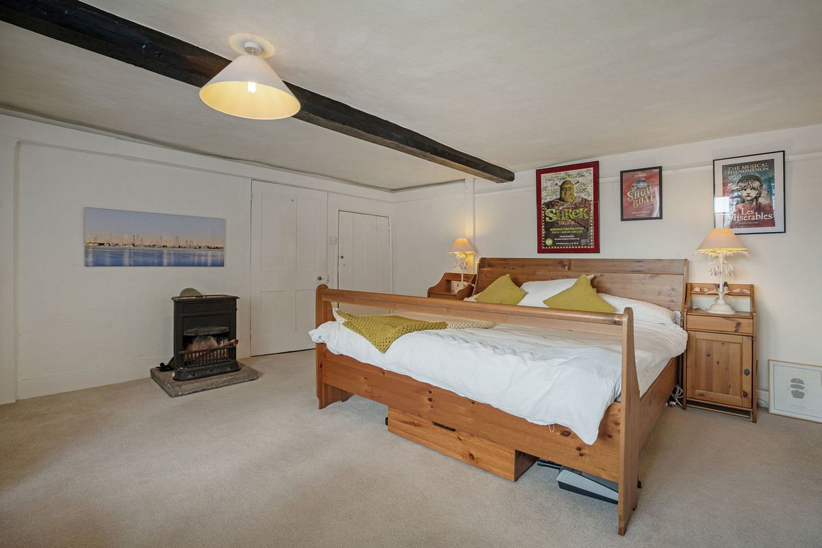 Detached House for sale with 7 bedrooms, Apperley Gloucester ...