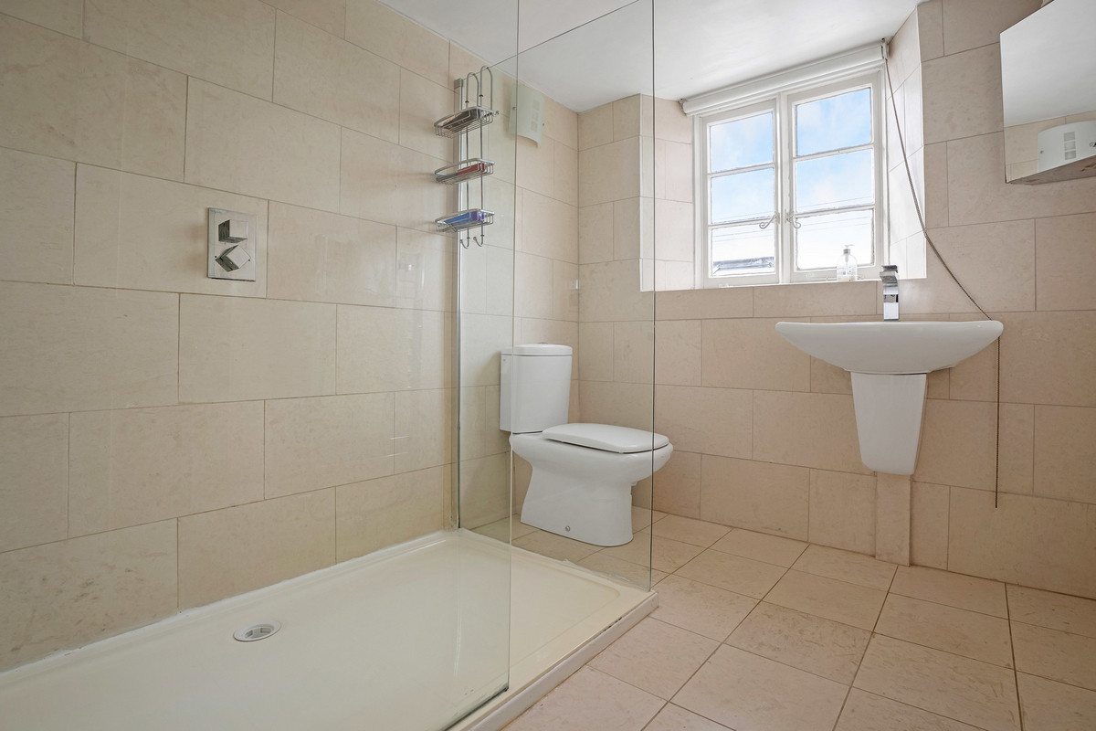 Detached House for sale with 7 bedrooms, Apperley Gloucester ...