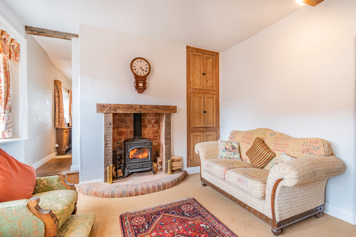 Detached House for sale with 5 bedrooms, Ripley Road, Guildford | Fine ...