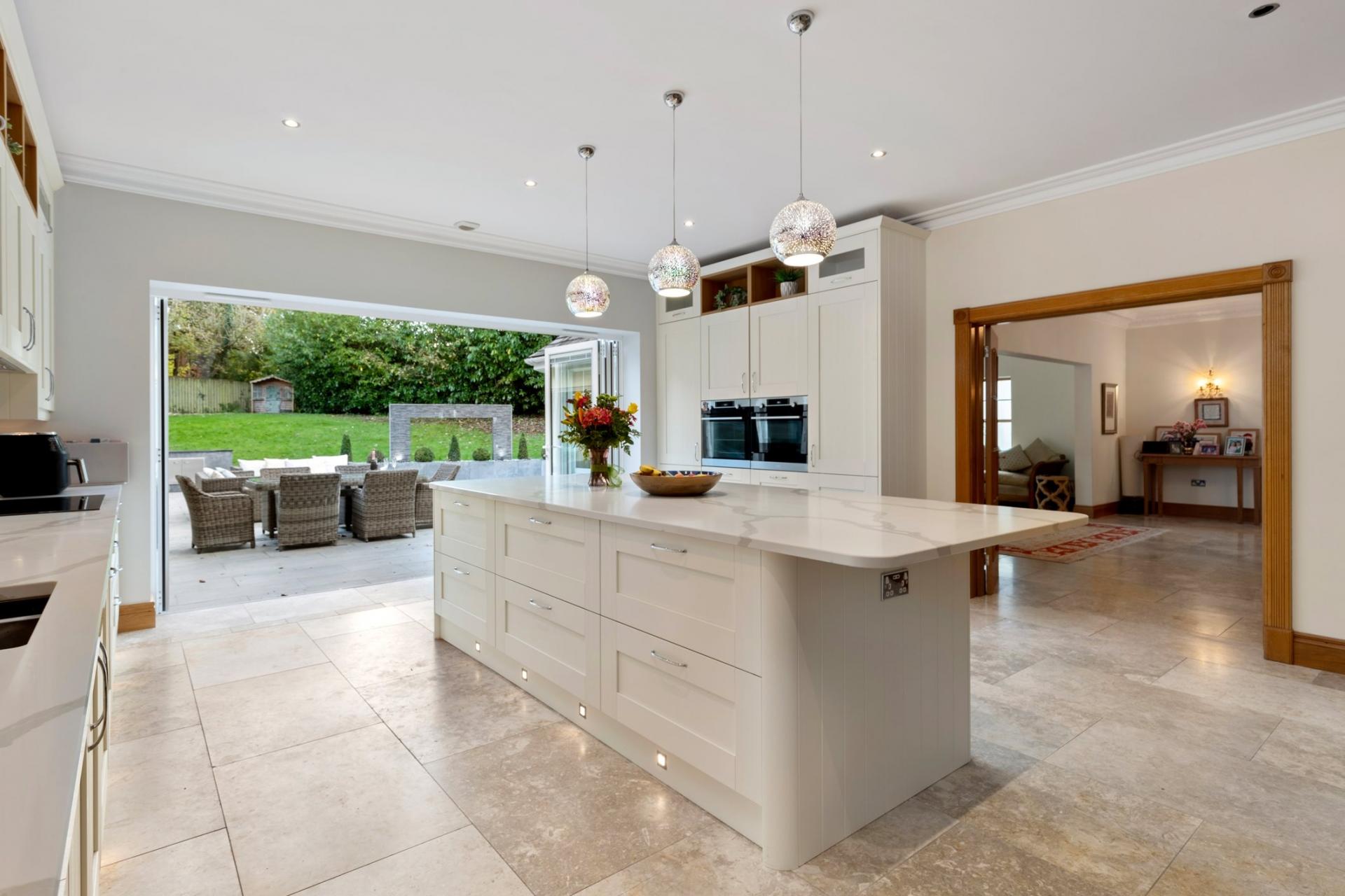 Detached House for sale with 4 bedrooms, Llanfabon Road, Llanfabon ...