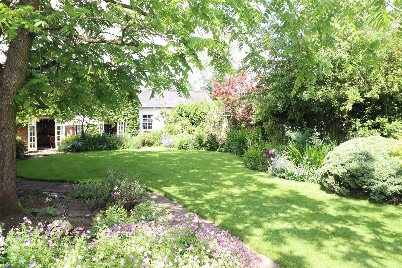 House for sale with 4 bedrooms, High Street, Whaddon | Fine & Country