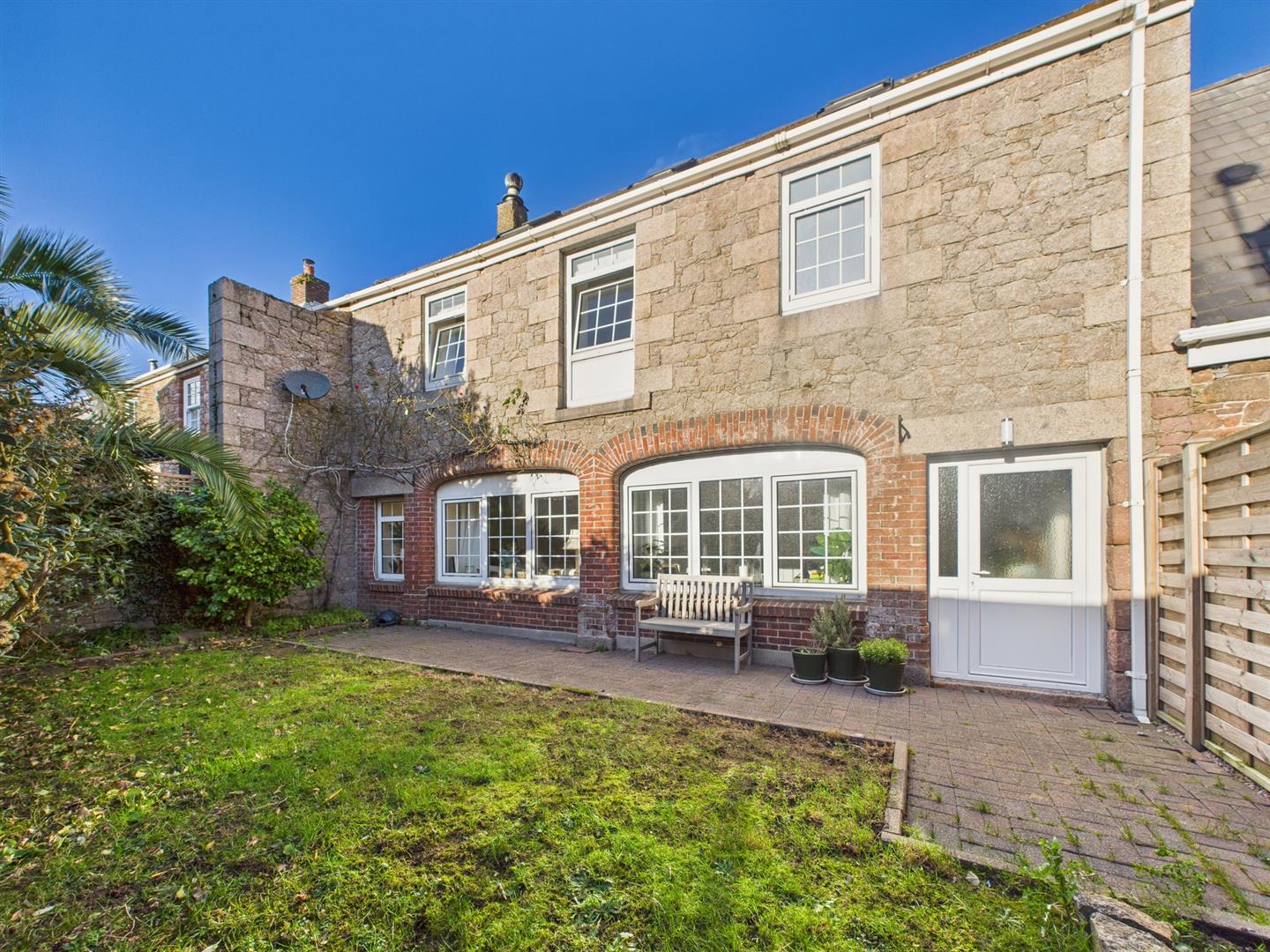 House for sale with 3 bedrooms, 3 BED FAMILY GRANITE COTTAGE | Fine ...