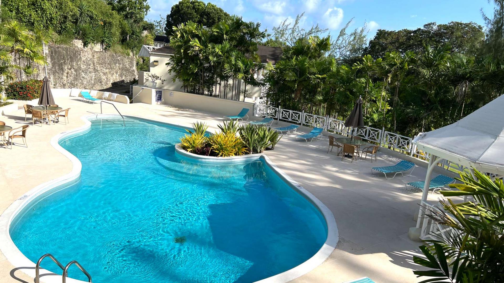 Barbados | Townhouse to rent with 2 bedrooms, Rockley Golf, Orange Hill