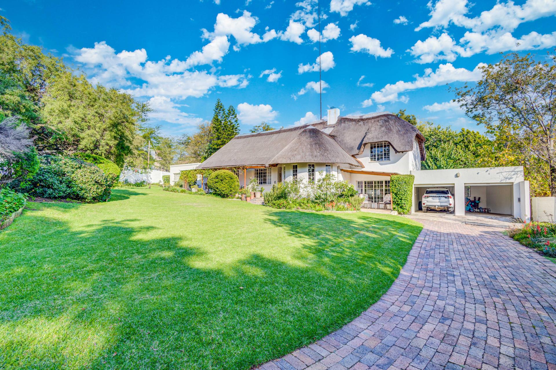House for sale with 3 bedrooms, Bryanston, Sandton | Fine & Country
