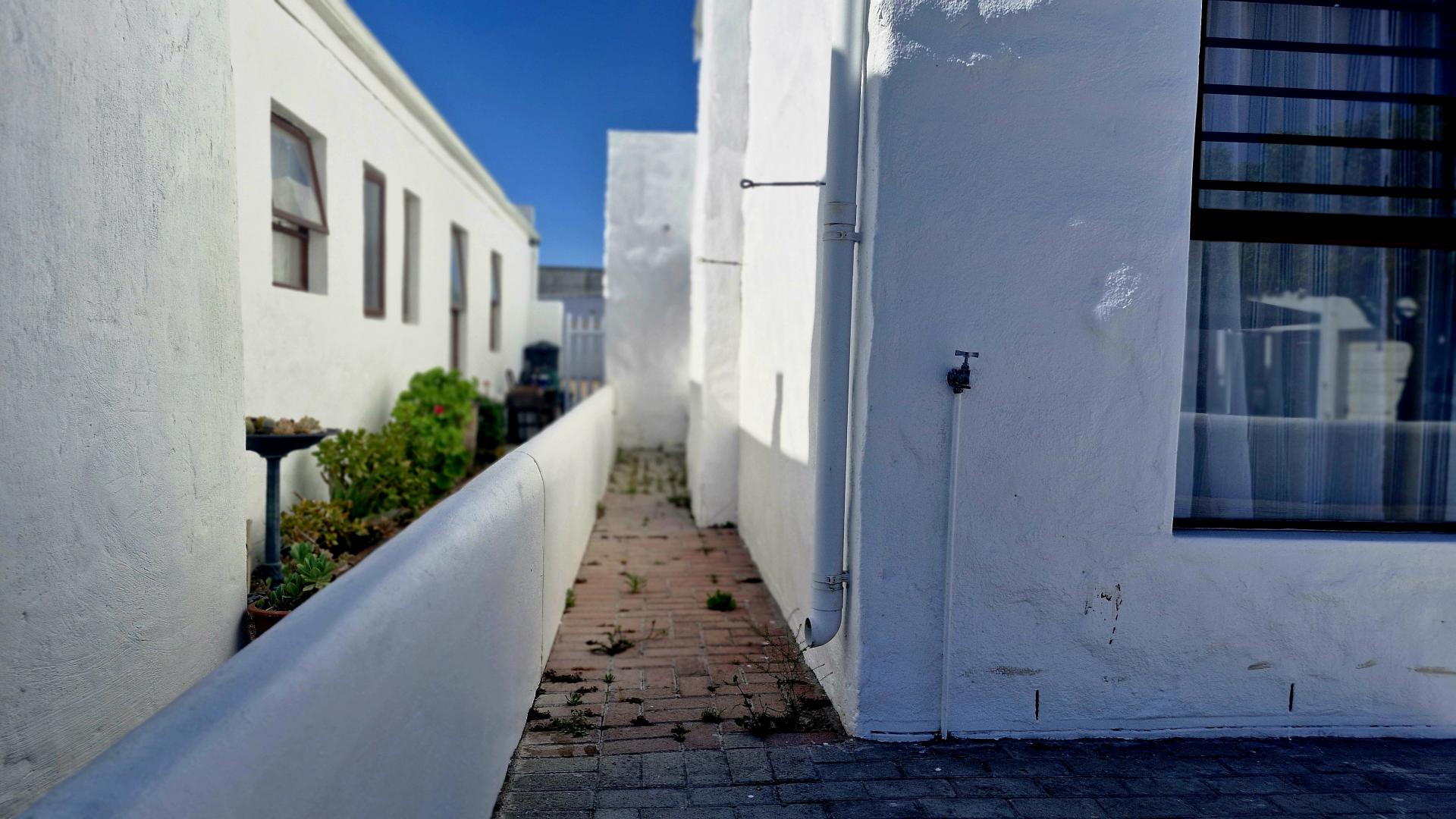 House for sale with 3 bedrooms, 38, Karolis | Fine & Country